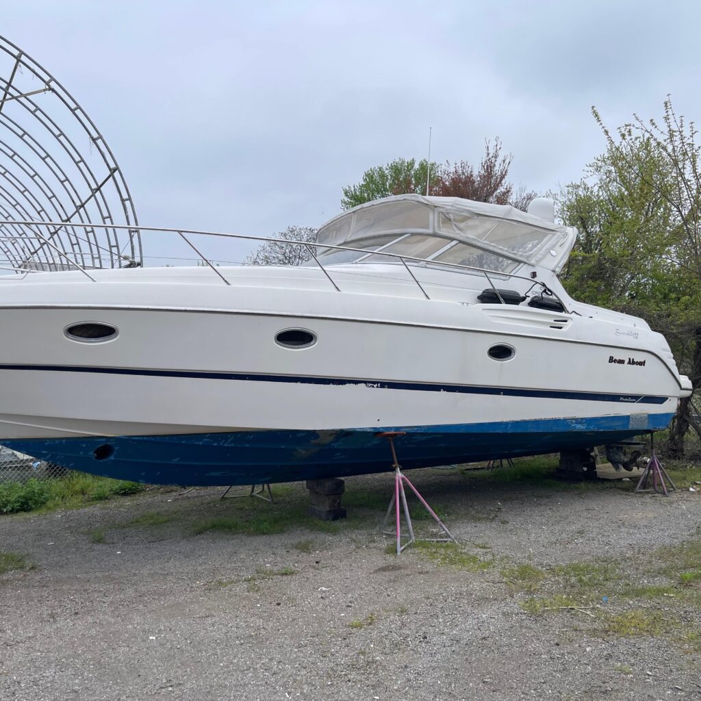 2005 Cranchi 37 Smeraldo in Chester, MD | Knot 10