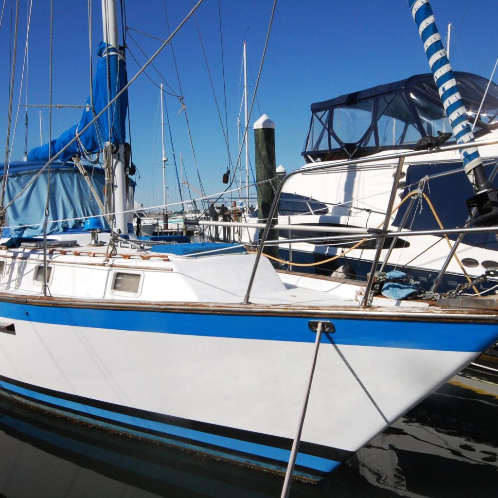 1981 Endeavour 40 in Hampton, VA | Knot 10