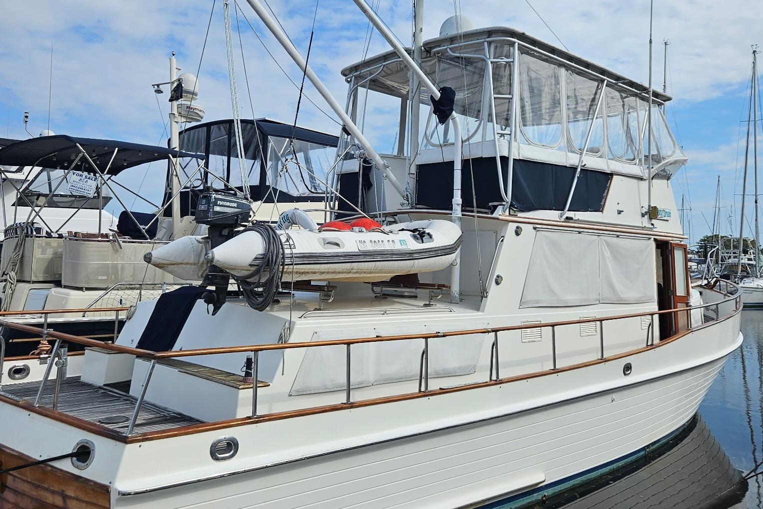 1989 Grand Banks 42 Classic in Little River, SC | Knot 10