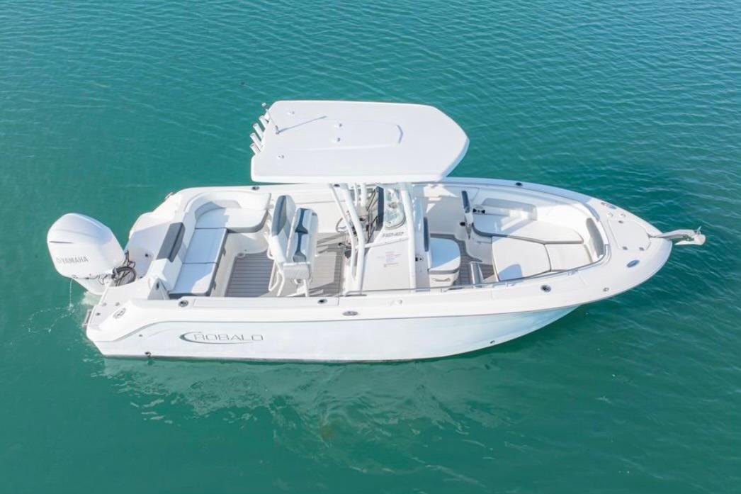 2019 Robalo R242 Explorer in Bay Head Historic District, NJ | Knot 10