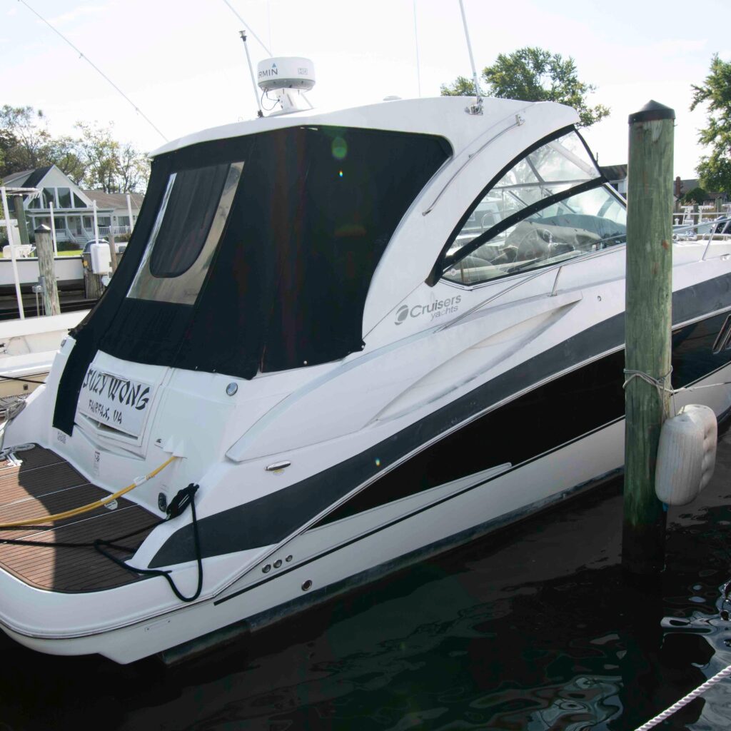 2011 Cruisers Yachts 360 Express in Deale, MD | Knot 10