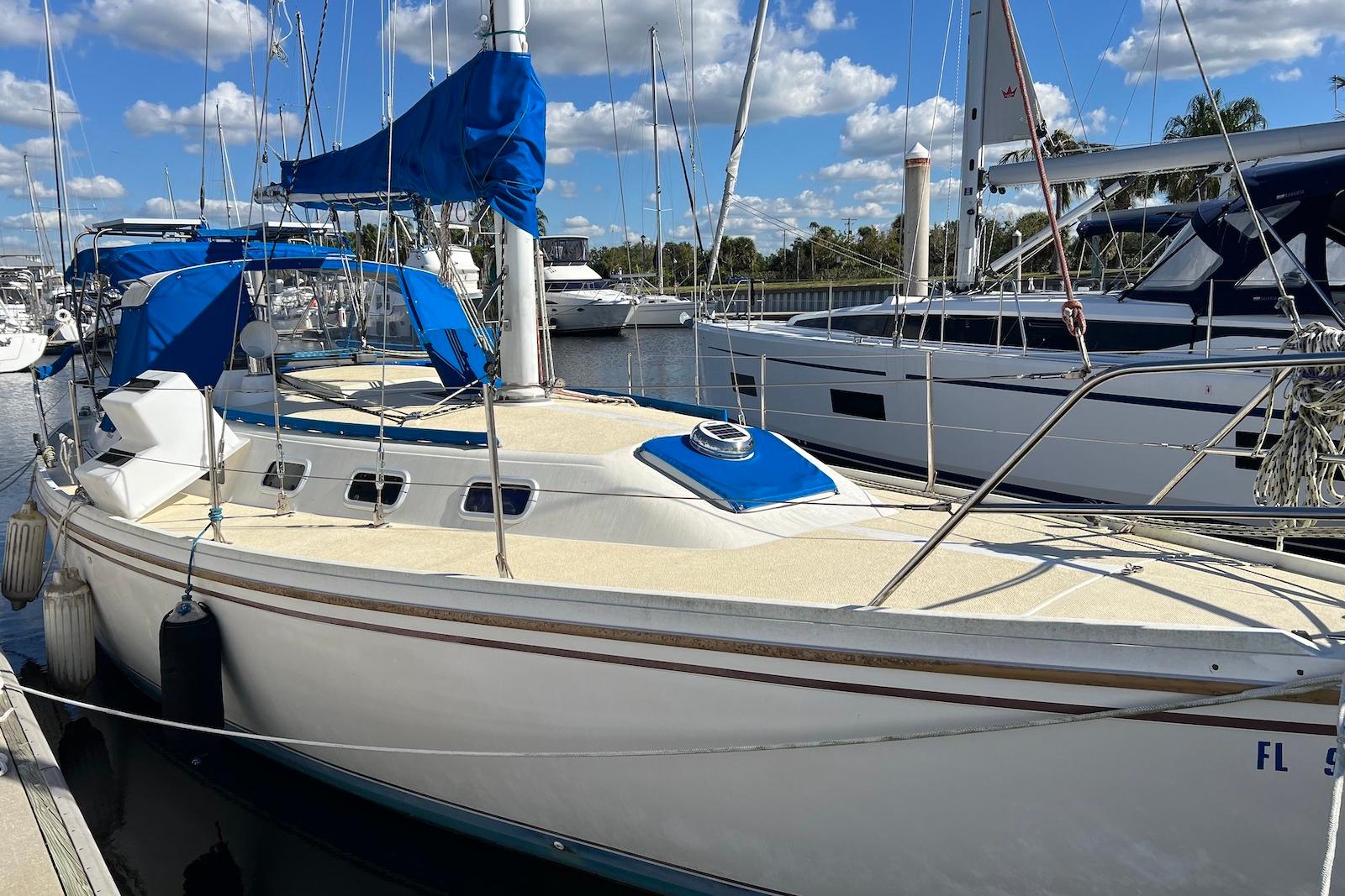 1988 Catalina 34 in Ruskin, FL | Knot 10
